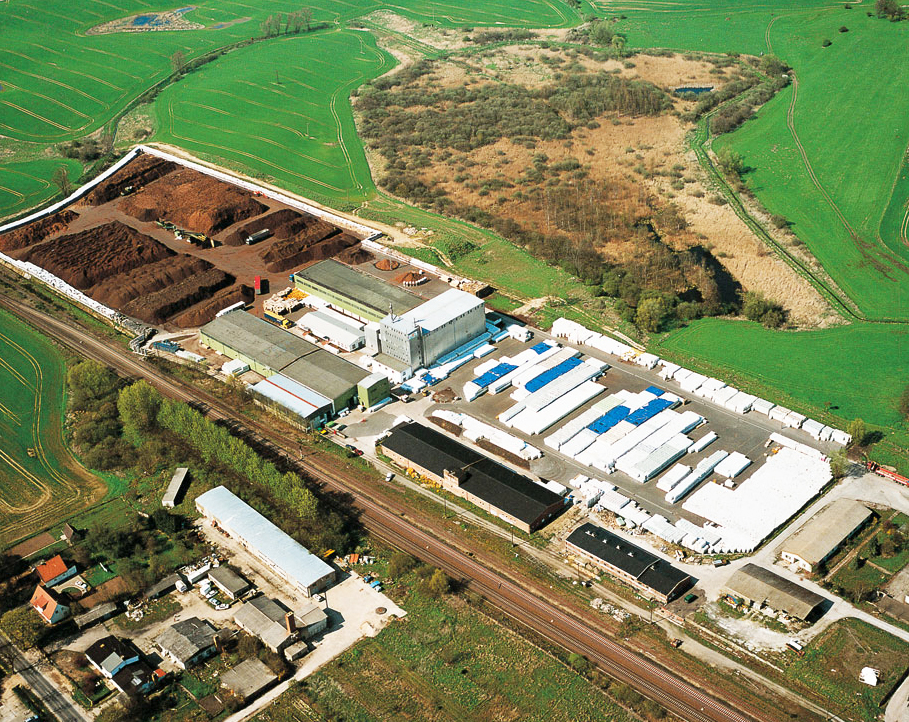 Potting soil and bark products: Bobitz plant near Wismar, Baltic Sea ...